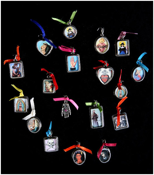 Wanda Lobito Pendants